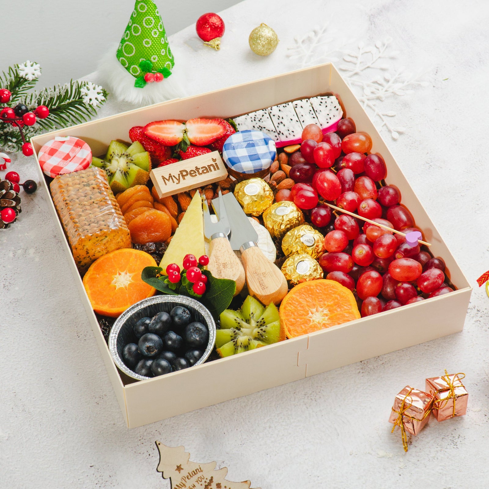 Scrumptious Cheese & Love Platters